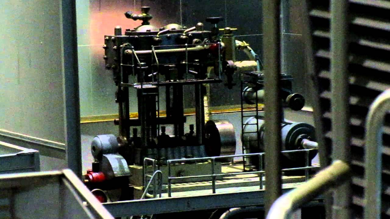 Refinery Curaçao - Model - YouTube