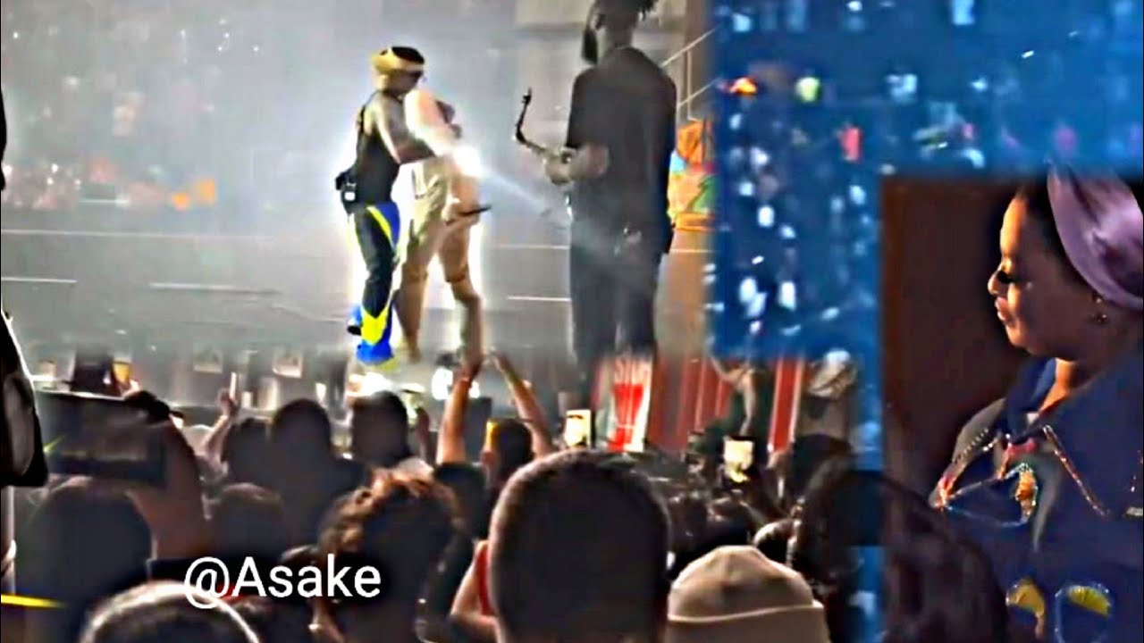Asake's Mom surprise him on stage at o2 arena London - YouTube