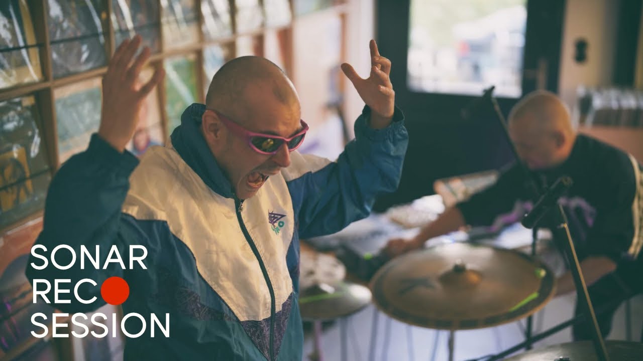 LASY - Sonar REC Session (Live At Sonar Record Store) #sonarRECsession - YouTube