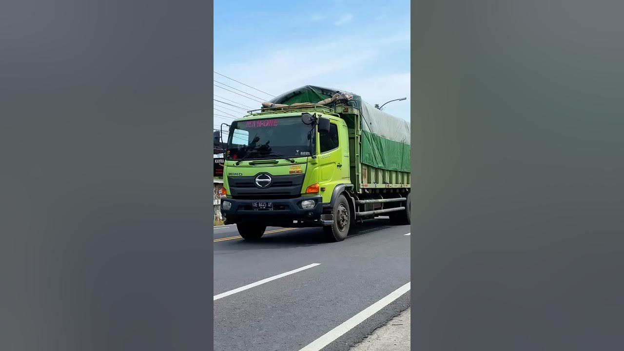 TRUK TRONTON PANJANG BAK BESI MUATAN BERAT MELAJU CEPAT #shorts #trending #subscribe - YouTube
