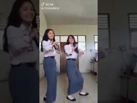Tik tok abg sma goyang hot anjing kacili