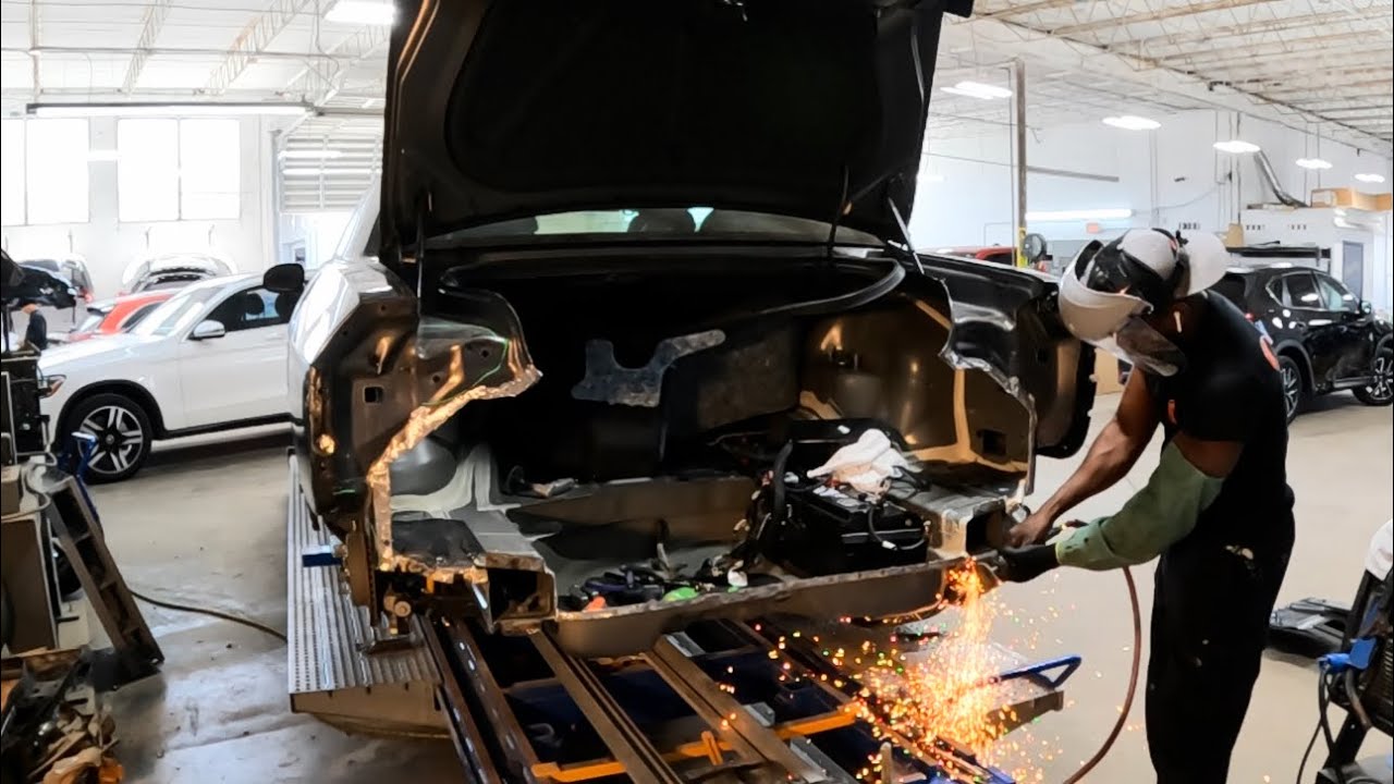 2022 wreck dodge challenger rear body panel replacement and badly ...