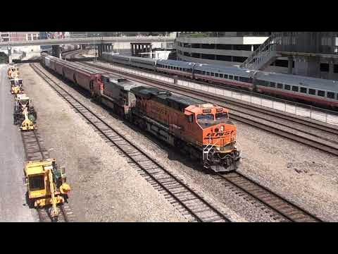 BNSF #6429 Leads WB Grain Train with BNSF Warbonnet. Kansas City, MO 5/20/23 - YouTube