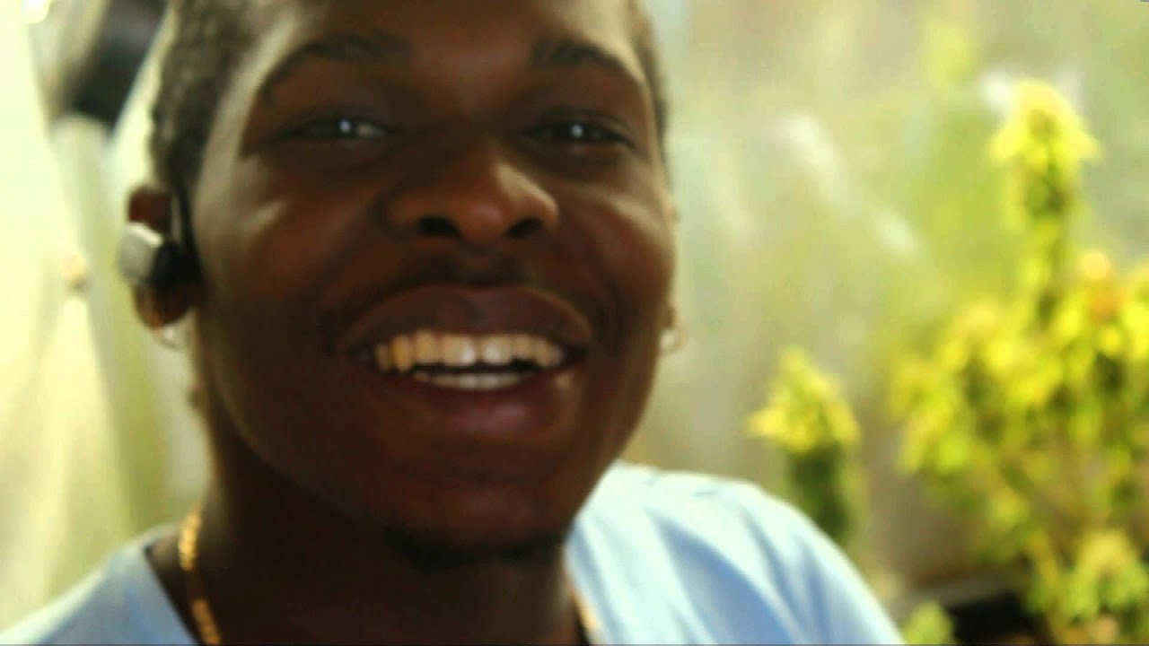 BATCHI I LOVE WEED CLIP OFFICIEL Chris Martin - You Hold Me "remix ...