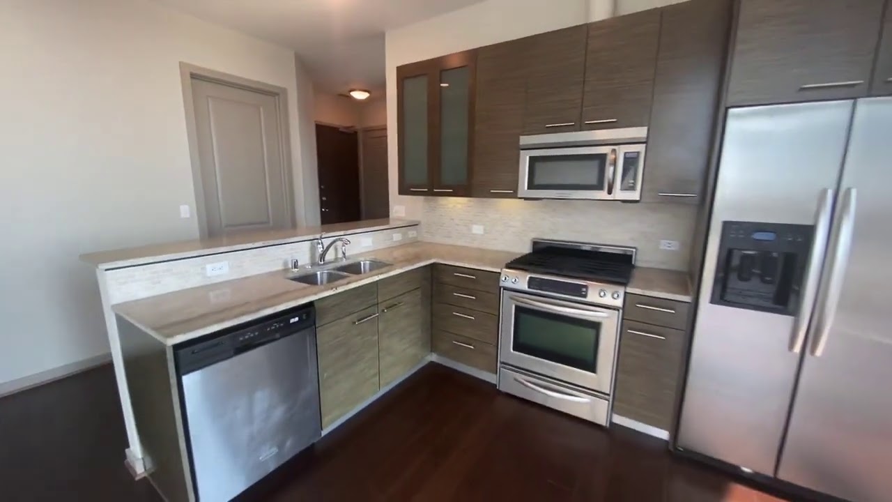 2 Bedroom Apartment Tour - Dallas, Texas - Glass House by Windsor - YouTube