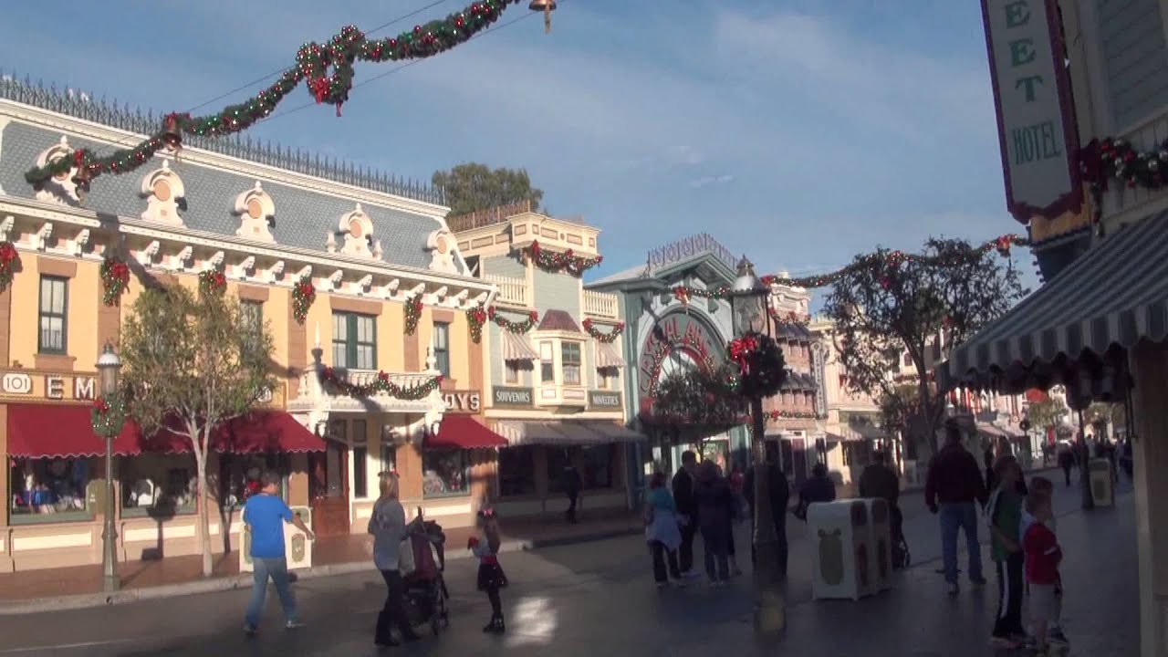 Disneyland Christmastime, Main Street Decorations Full Walkthrough HD ...
