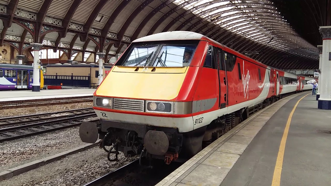 VTEC Class 91 91122 departing York yesterday - YouTube
