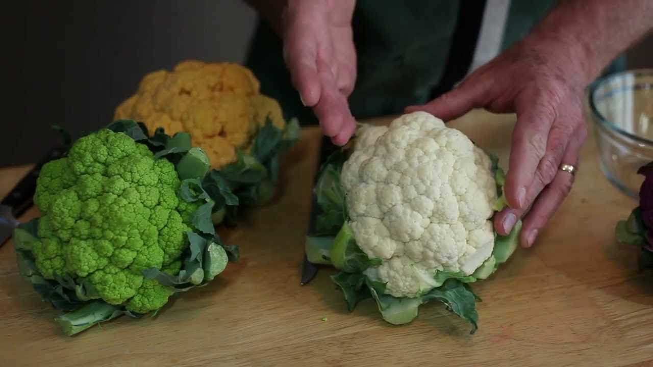 How To Cut A Cauliflower The Right Way - YouTube