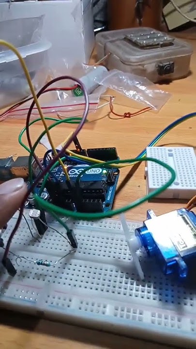 Arduino Project | Servo Motor | Breadboard | Ldr sensor #Shorts #youtubeshorts - YouTube