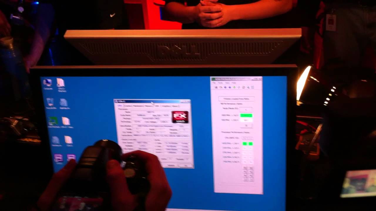 AMD Bulldozer Overclocking Demonstration Part 4 - YouTube