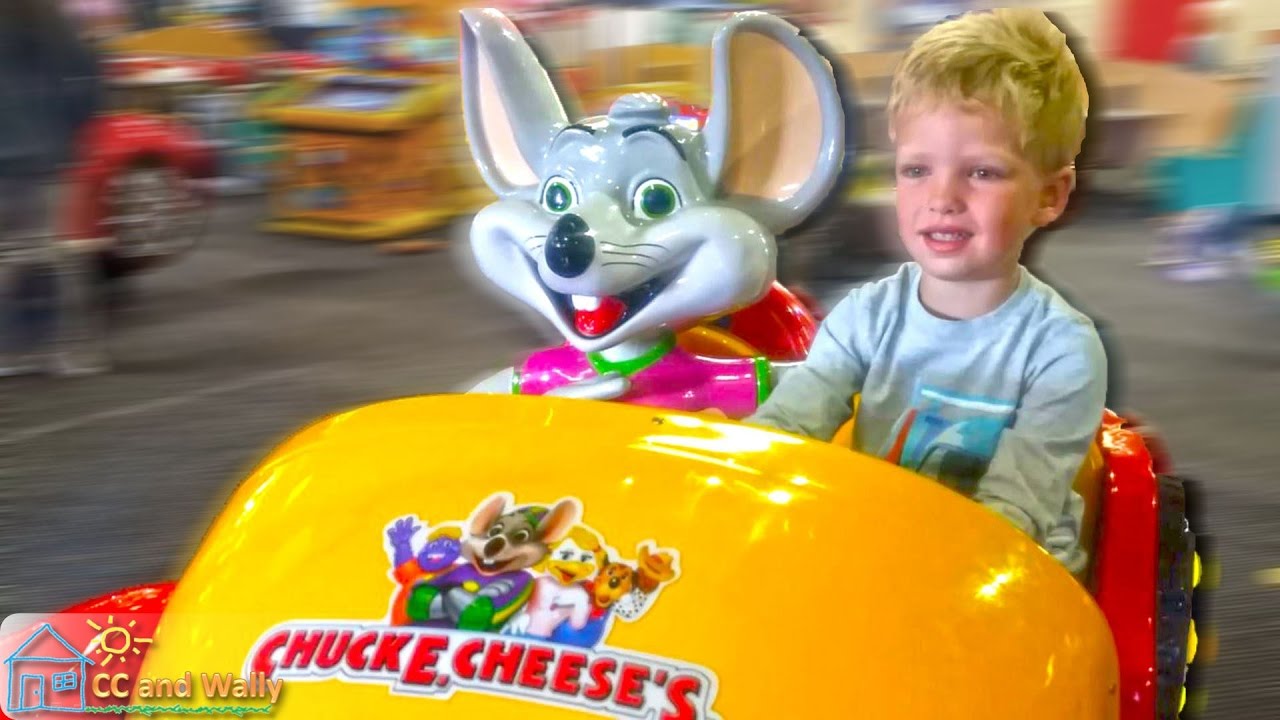 Chuck E Cheese Indoor Family Fun Kids Play Area Games and Rides Kids ...