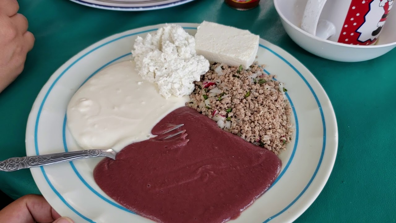 Desayunando con los personajes de la Siguanaba y el Brujo Barbujo en el ...