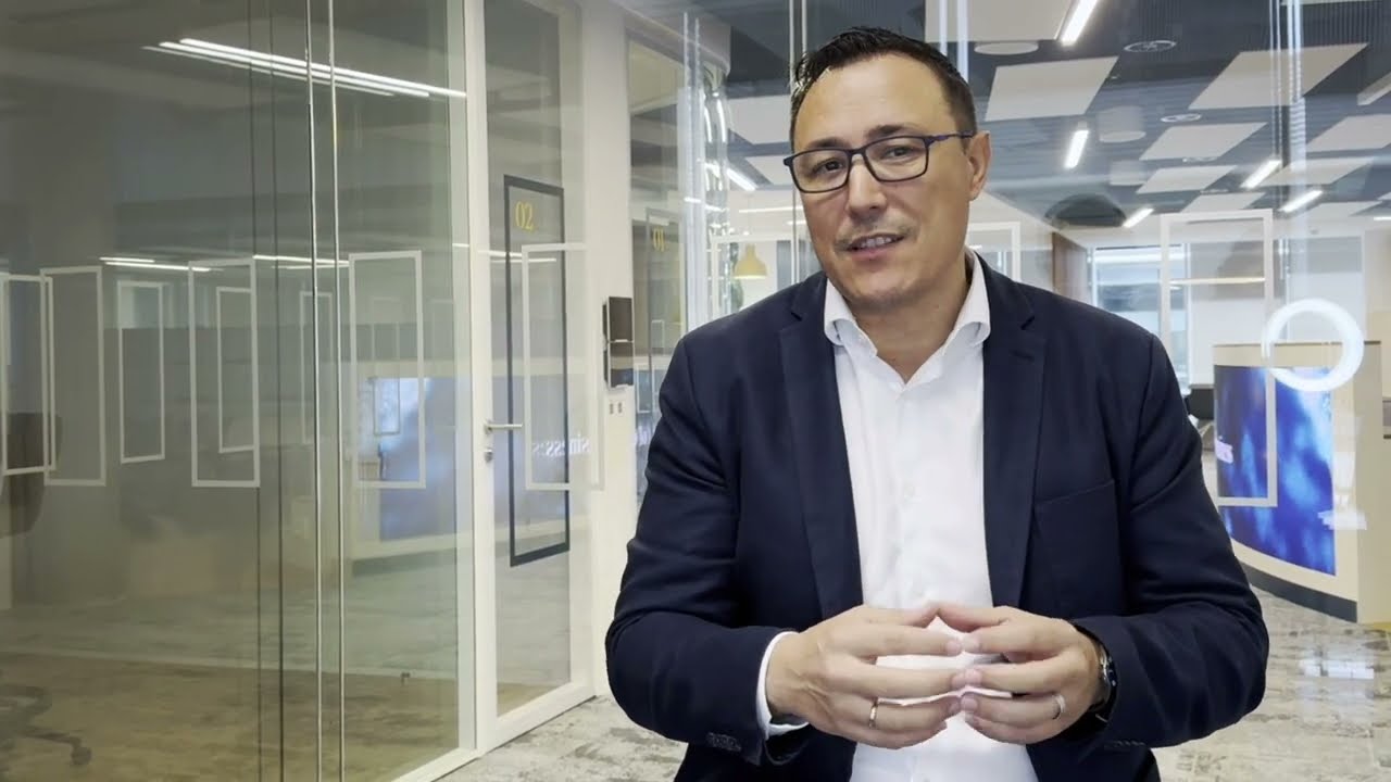 Mainframe Exit - Introducción - YouTube