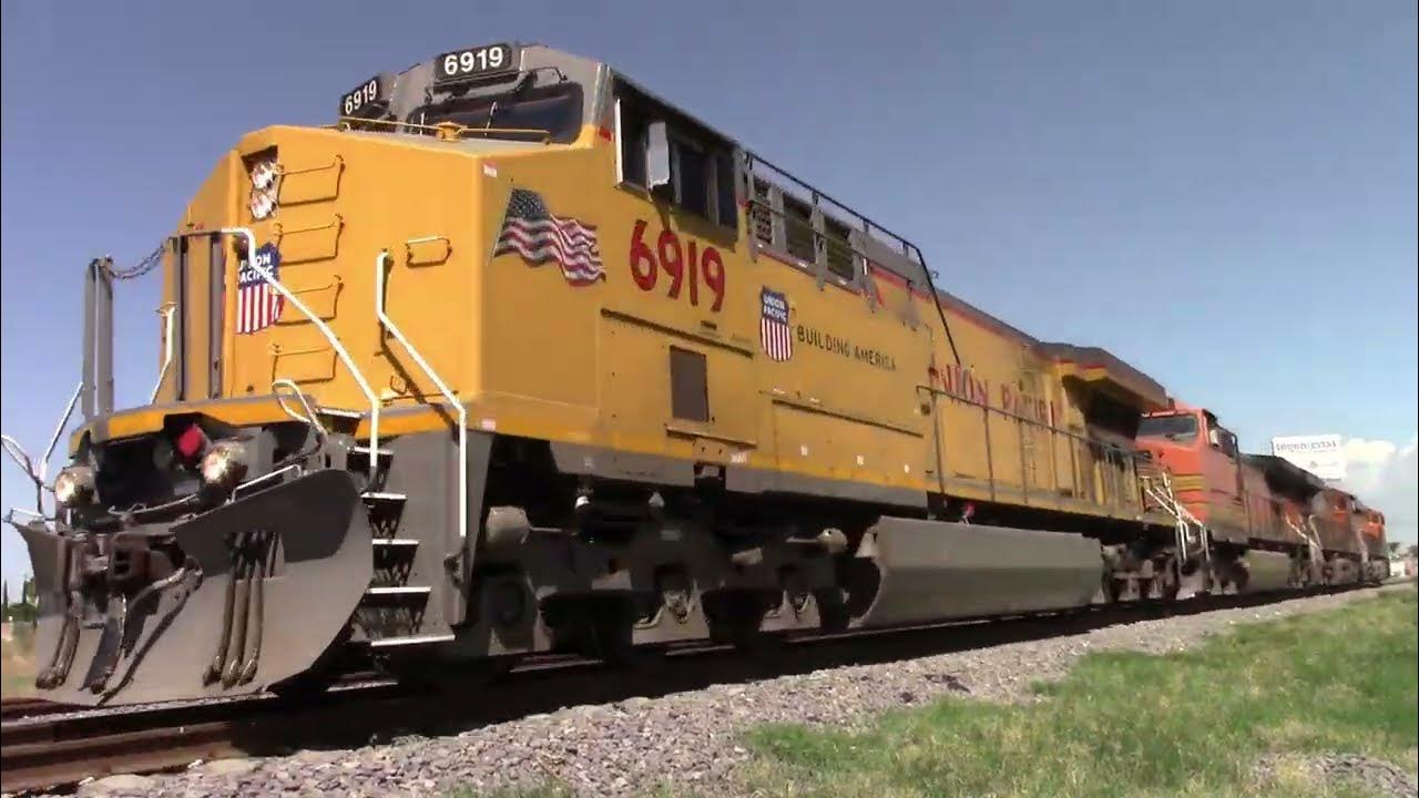 UP despues de varios años regresa al bajío con FXE!! UP 6919 ex-AC6000CW (reconstruida GE C44ACM ...