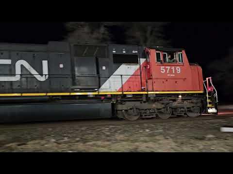 CN E276 - YouTube