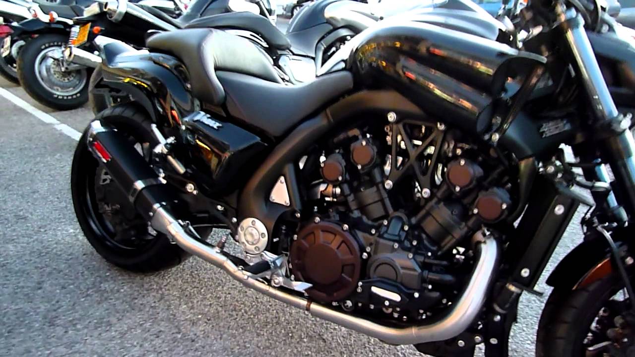 VMAX 1700 CANNESMOTOSERVICES KIT 300 - YouTube