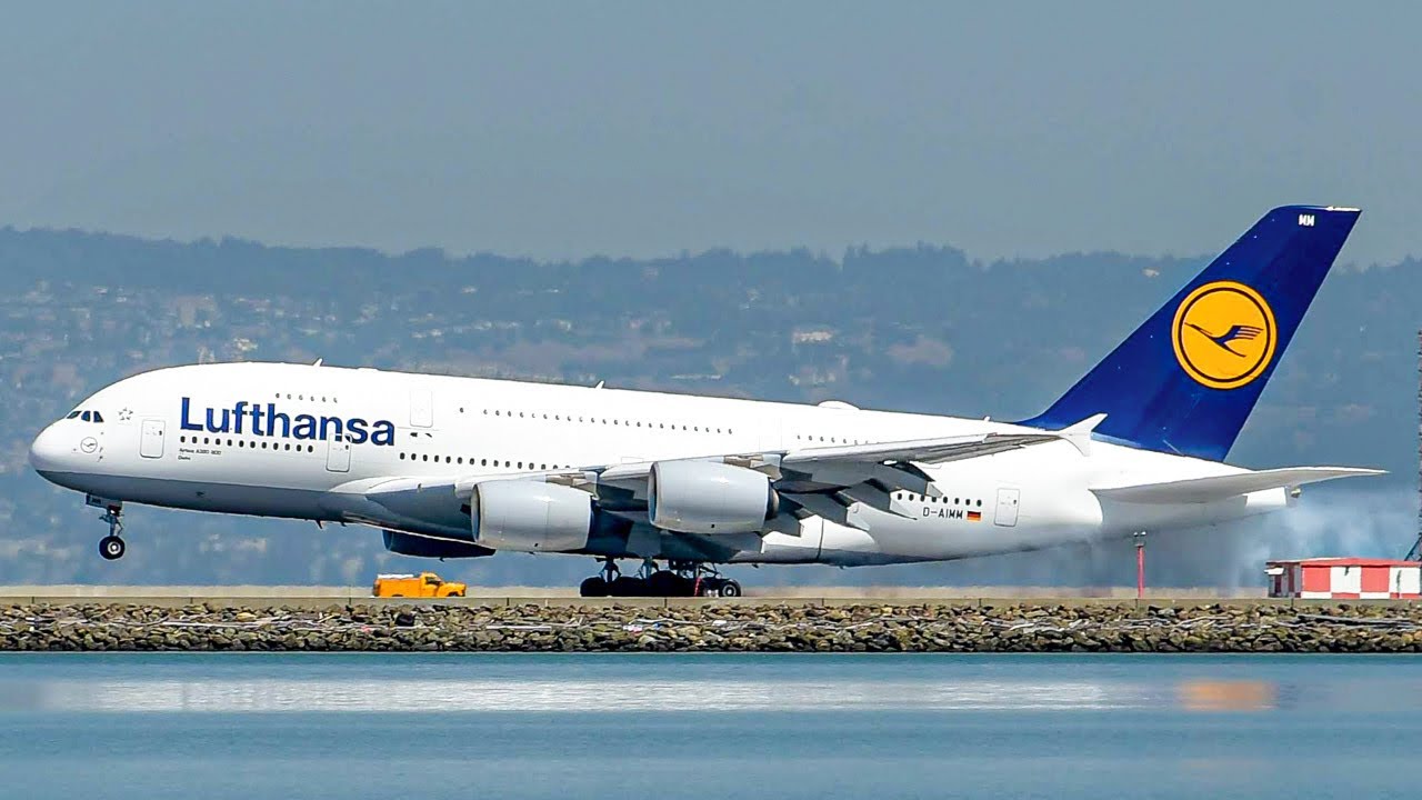 Plane Spotting at San Francisco Airport (SFO) - Airbus A380 and Boeing ...