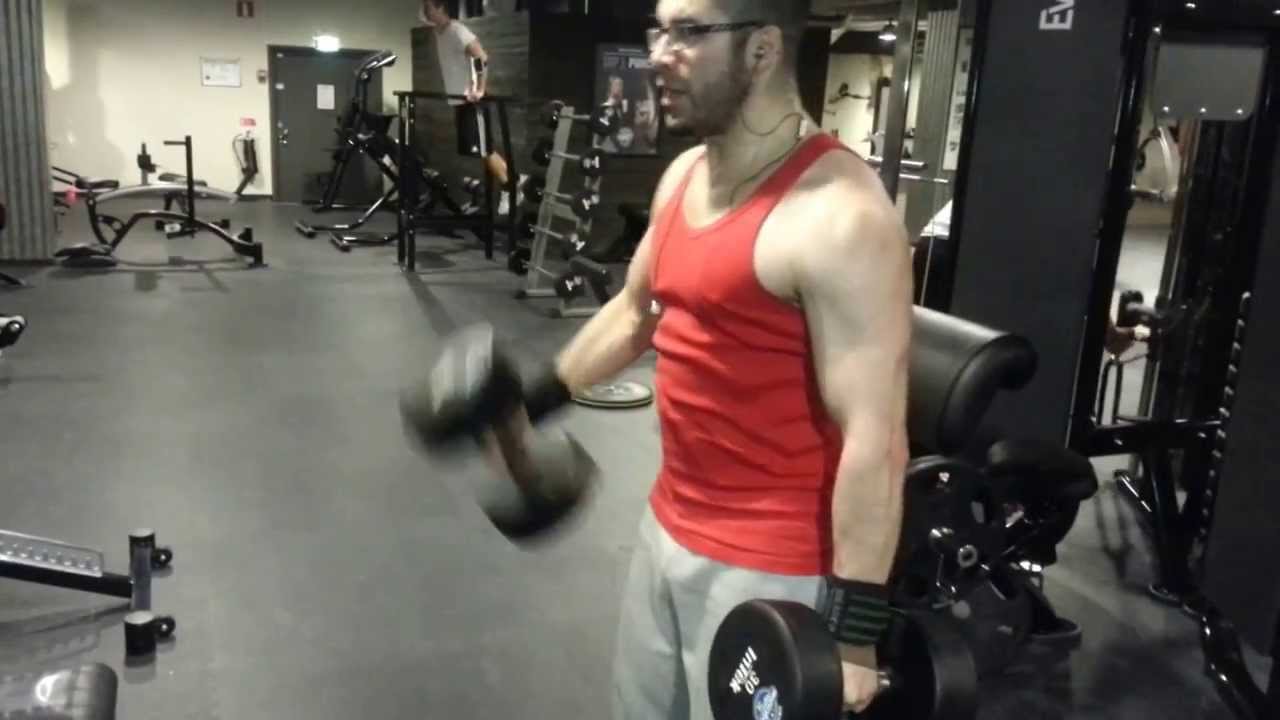 Arms Curl 30 kg (66 Lbs) - YouTube