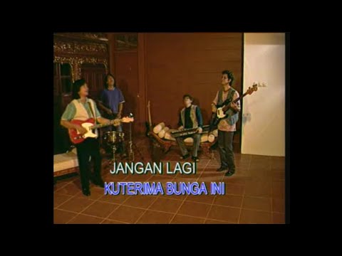 Koes Plus - Melati Biru (music video) - YouTube