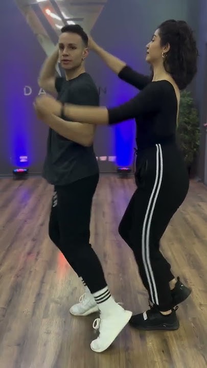 Bachata combo Intermediate level - YouTube