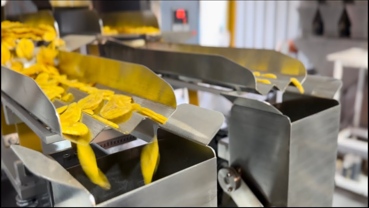Banana Chips Packaging using double head linear weigher Vibratory ...