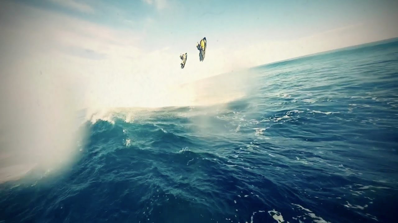 Jetski wave jumping - YouTube