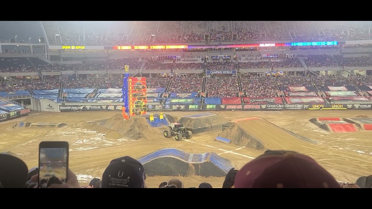 Tom Meents Forward Momentum Backflip - YouTube