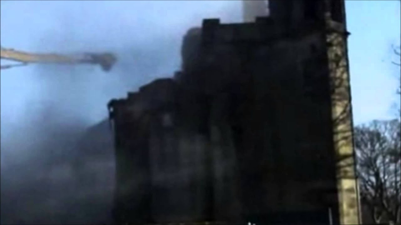The demolition of stanley st peters church - YouTube