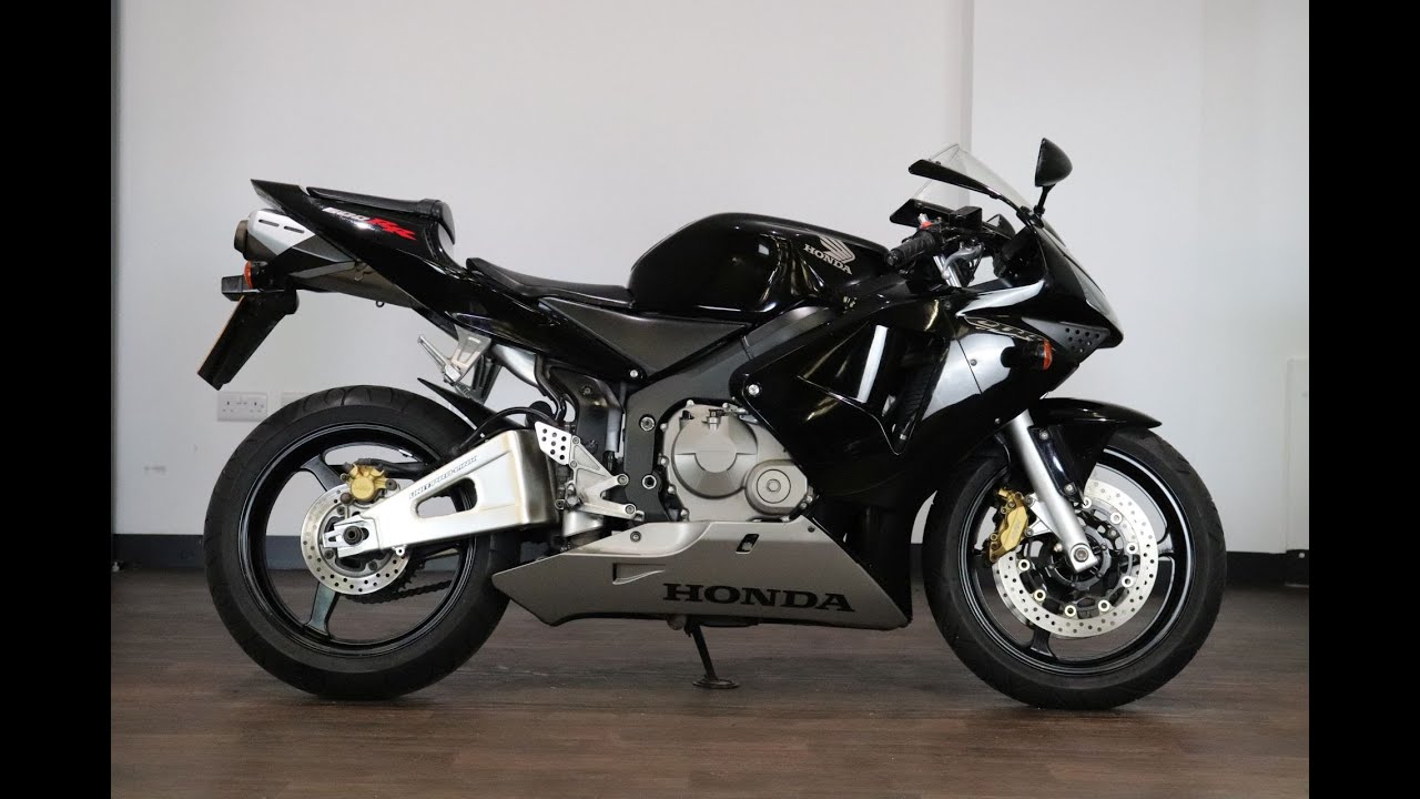 HONDA CBR600RR 2004 - WALK AROUND VIDEO TOUR AND START UP - YouTube