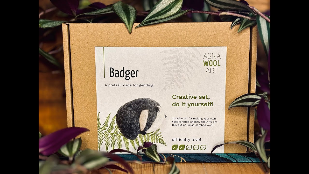 DIY Creative Kit - Badger (needle felting) - YouTube