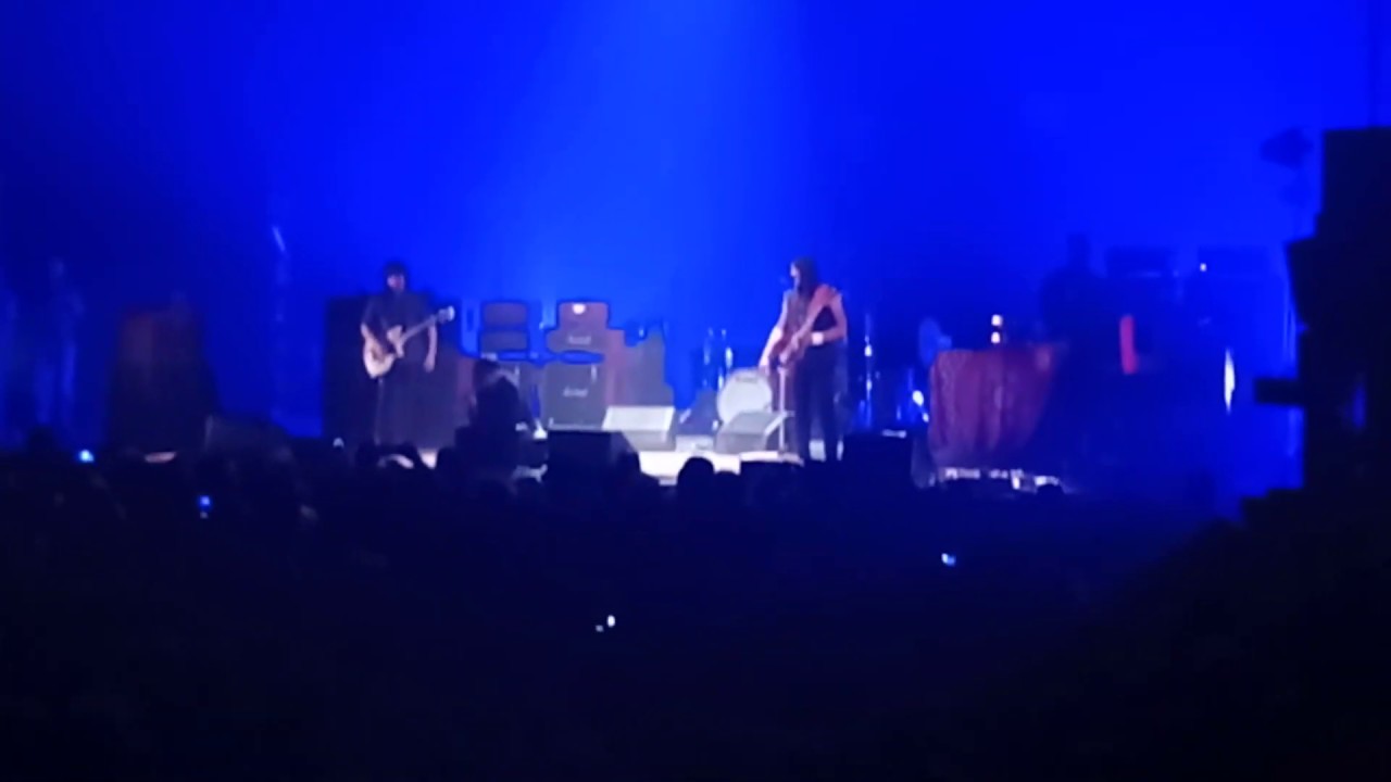 TRUST "Antisocial" Live Aurillac 2018 - YouTube