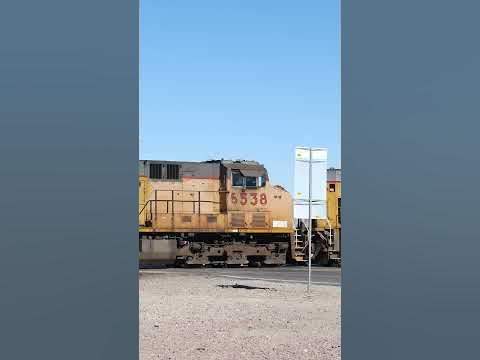 RAILFANNING SHORTS UP 8878 EB ZLBDV MP 737.8 NEEDLES SUB 11-12-2023 #railfaning #railfanner ...