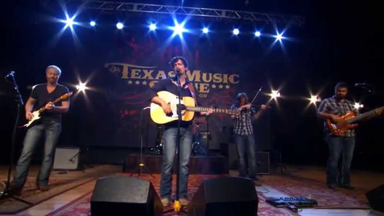 Zane Williams performs "Little Too Late" on The Texas Music Scene - YouTube