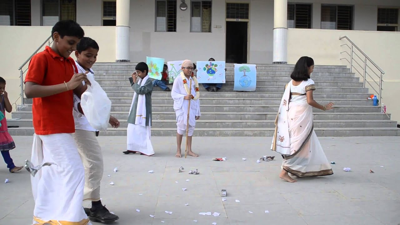Swachh Bharat skit by The Smart School - YouTube