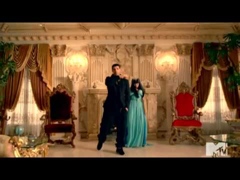 Nicki Minaj Featuring Drake - Moment 4 Life (Official Video) - YouTube