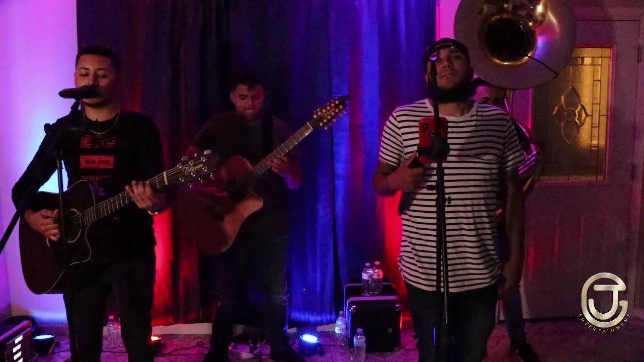 Moreno 80 - El Ejercito Sierreño (En Vivo) - YouTube