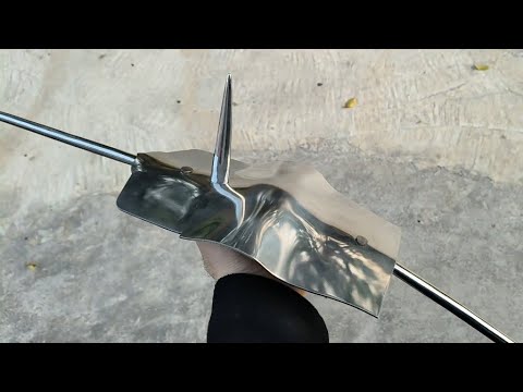 Product during the martial arts performance: XuZhou Museum hook shield ...