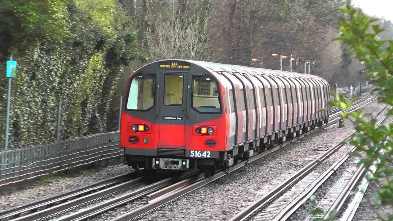 Northern Line 1995TS 51643 Departing Woodside Park - YouTube