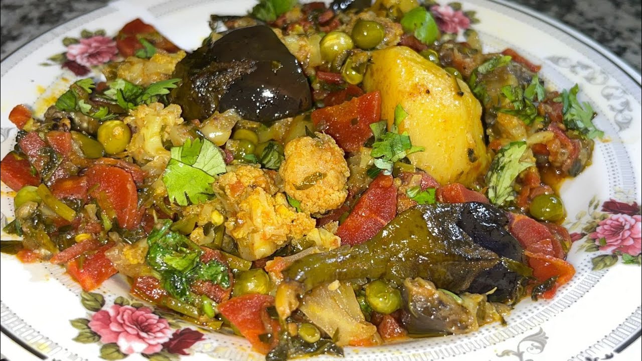 Dhaba style mix vegetable recipe| mix sabzi recipe - YouTube