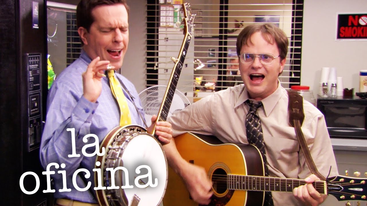 Dwight y Andy conquistan a Erin | The Office Latinoamérica - YouTube