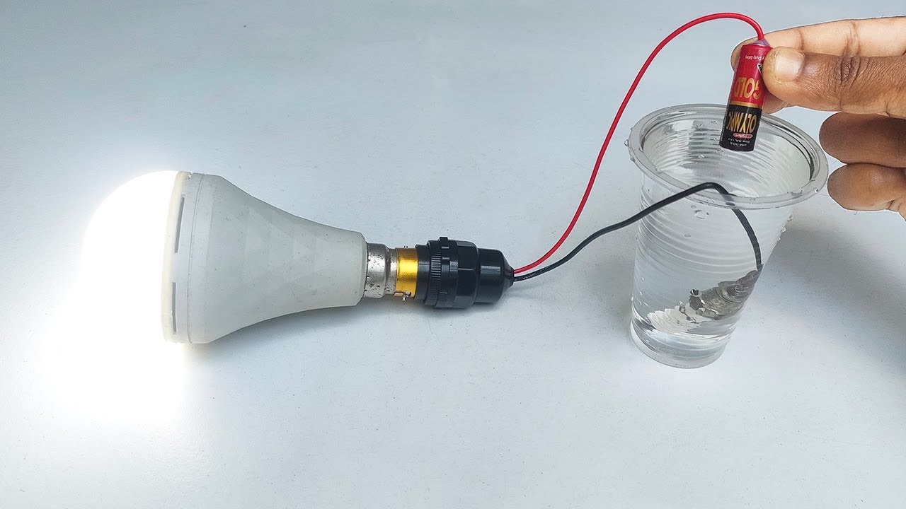 How To Generate Free Electricity Energy From Pencil Battery With Water ...