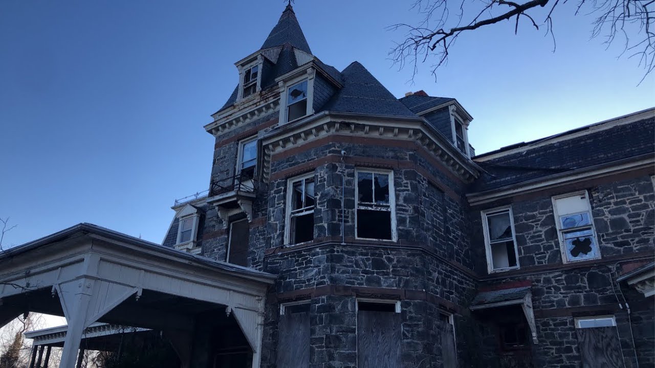 Adventure To The Gundry Sanitarium (Part 1) - YouTube