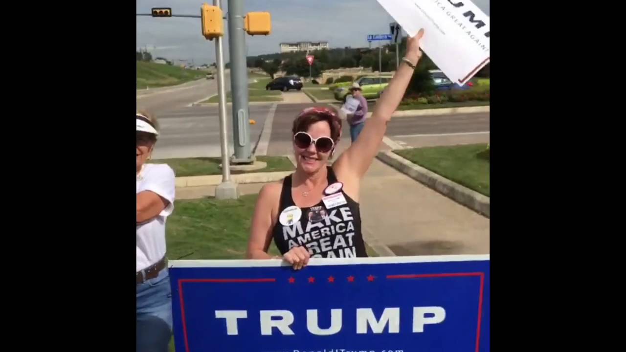San Antonio Trump Flash Mob/Sign Waving on Oct 1st - YouTube