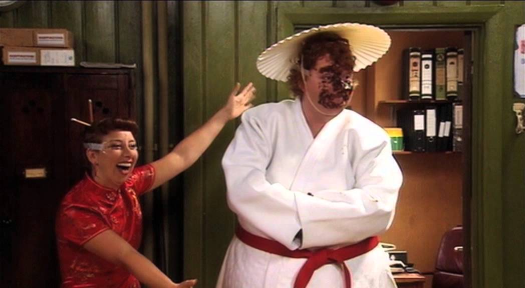 Sarah Moyle in Extras - Clips - YouTube