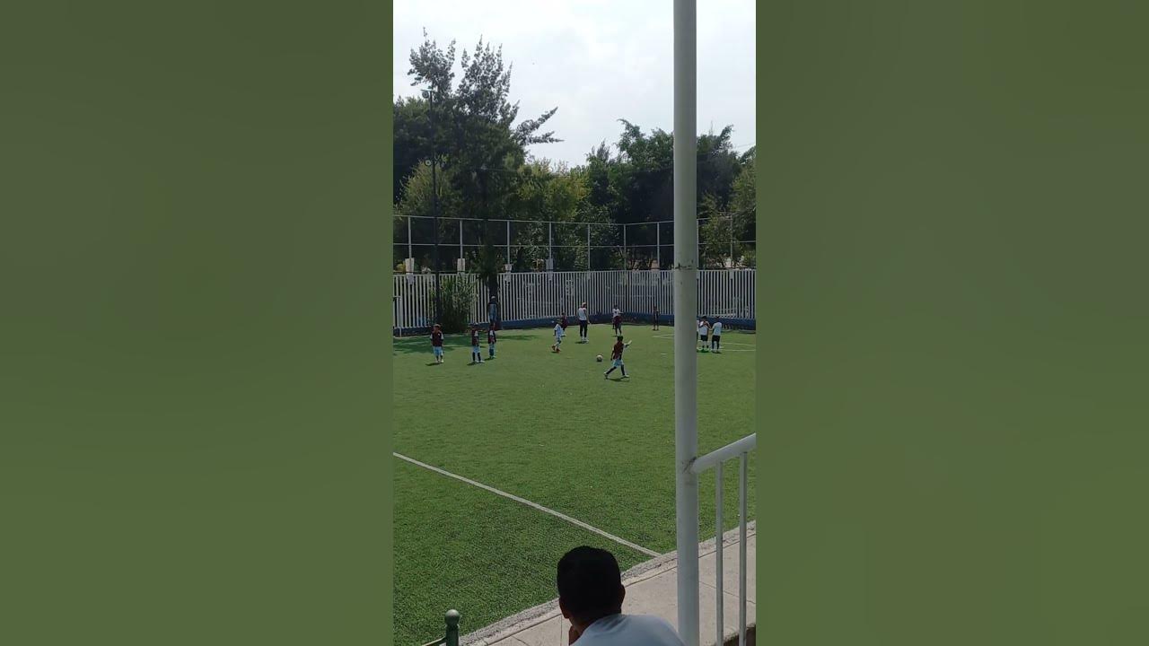 golpazo de eithan - YouTube