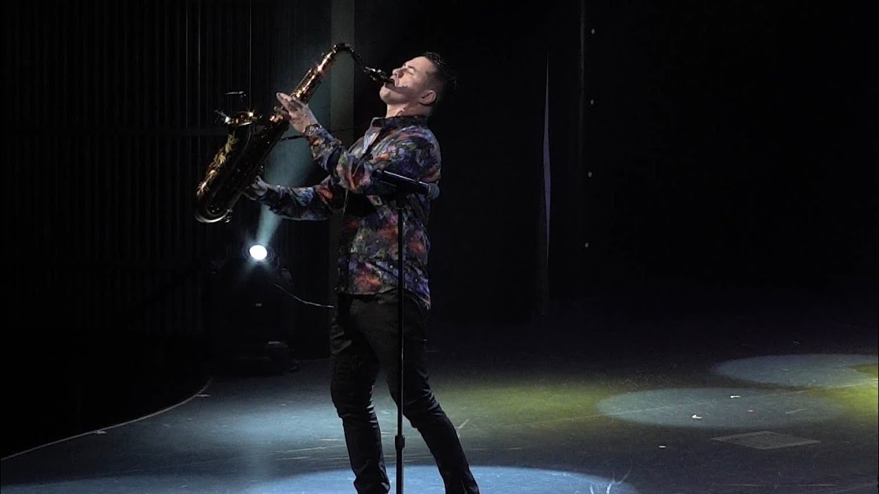 Rodrigo Santic Guest Entertainer Show Reel 1 - YouTube