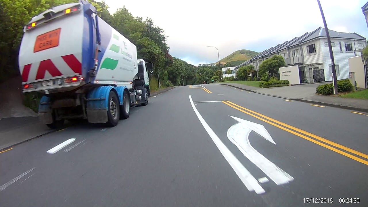 Car crossing double yellow lines to pass - YouTube