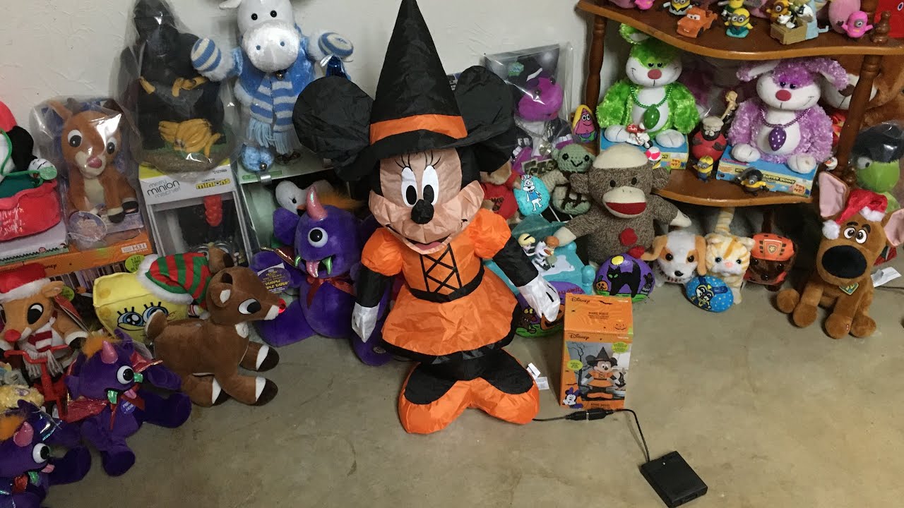 Gemmy airblown inflatable airdorable Halloween Minnie Mouse - YouTube