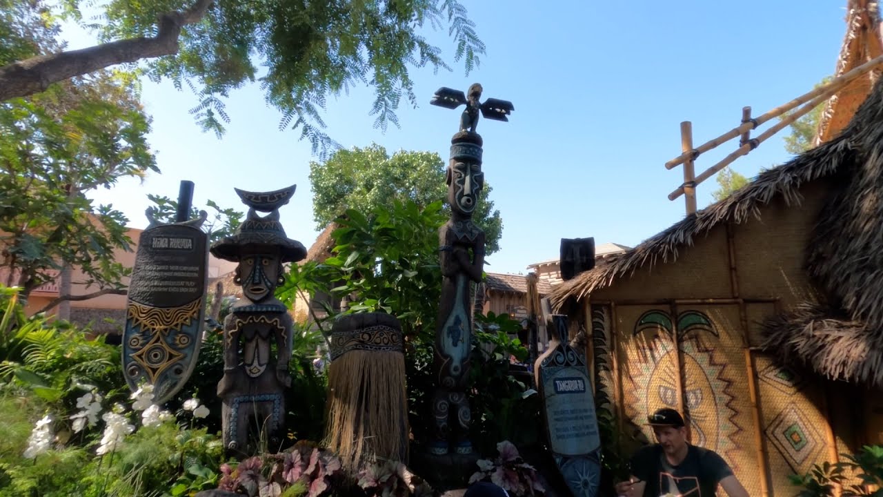 Walt Disney's Enchanted Tiki Room | 5 Minute PreShow | 10/06/22 ...