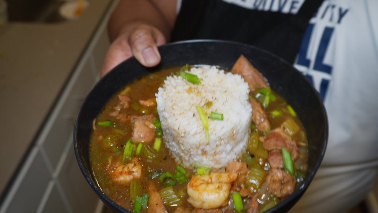 Making REAL Cajun Gumbo from Scratch! 🔥 My First Time Making a Roux ...